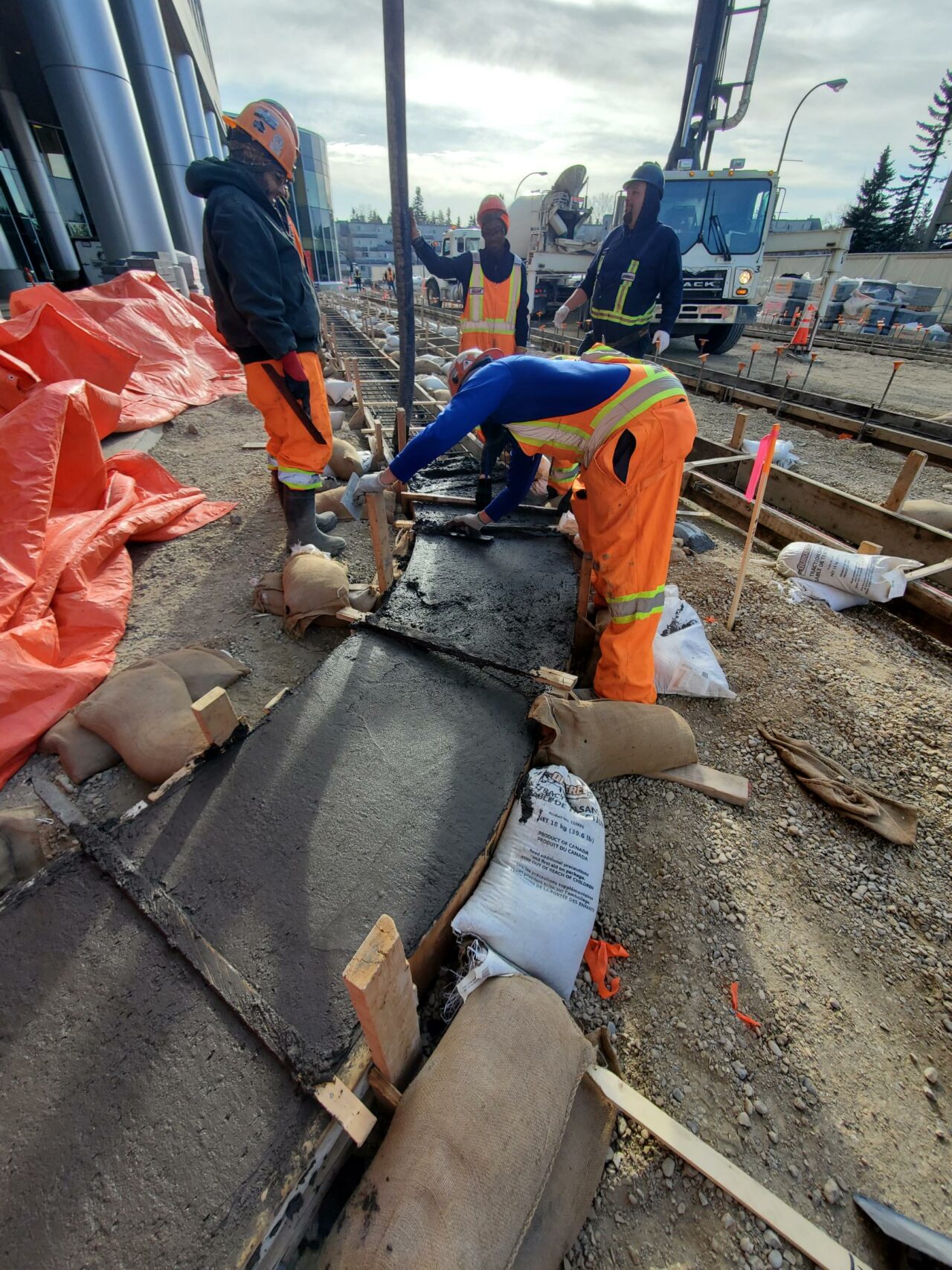 Calgary Cancer Center - ALSA Road Construction